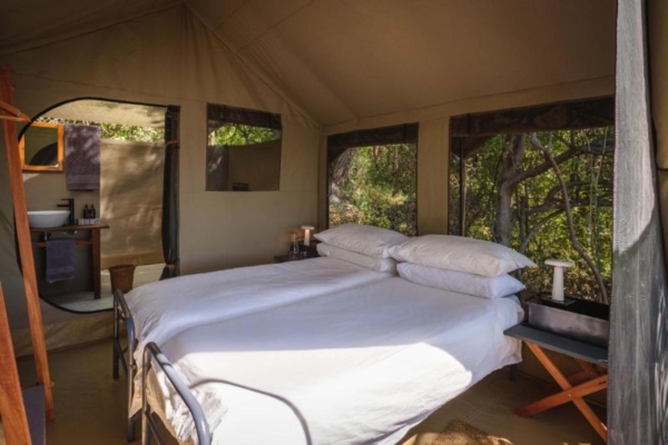 Okavango Delta Horse Safari Cha Cha Metsi